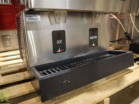 Scotsman Mdt5n25a 1j Counter Top Nuggeet Ice Maker Roller Auctions