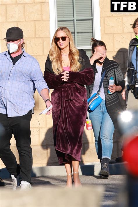 Jennifer Lawrence Looks Stunning In A Form Fitting Dress Filming “no Hard Feelings” In Long