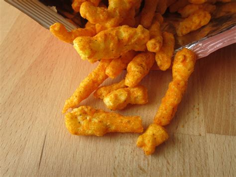 Review Frito Lay Crunchy Cheddar Jalapeno Cheetos