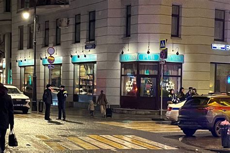 В Москве мужчина кинул коктейль Молотова в машину полиции Газетаru