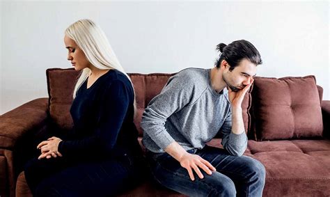 4 Signs He Has An Avoidant Attachment Style Awareness Act