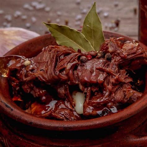 Купить Тушенка говяжья - Мясные изделия с фермы Гжельское Подворье