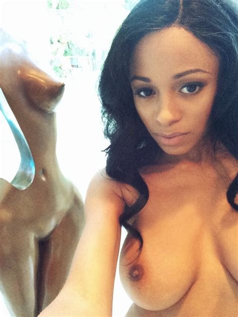 Pretty Pussy And Tits Shesfreaky