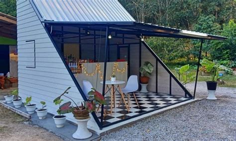 รวม 30 ไอเดีย “ร้านกาแฟเล็กๆ” สไตล์โฮมคาเฟ่ แบบงบน้อยทำง่ายๆ จากไม้และสังกะสี