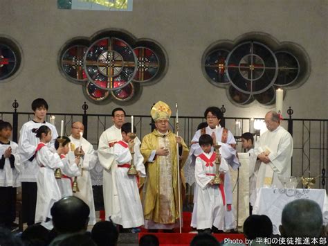 平和の使徒 2013年3月30日 復活の聖なる徹夜祭ミサ Easter vigil mass トマスアクィナス前田万葉枢機卿