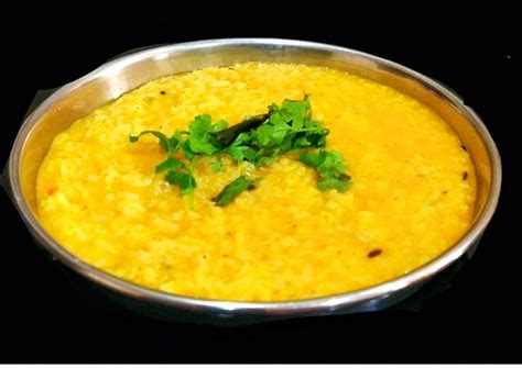 One Pot Moong Dal Khichdi Recipe By Juhi Sewani 💕 Cookpad