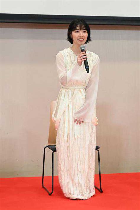 【写真 5 16枚】吉谷彩子：共演者から“悪魔”呼ばわり？ 石井杏奈とw主演ドラマヒット祈願 Mantanweb（まんたんウェブ）