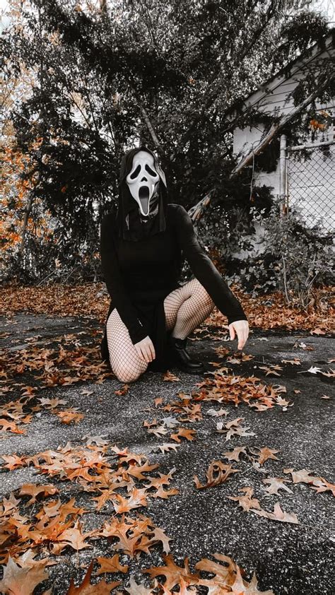 A Classic Halloween Costume 👻 Ghostface Himself Ghostfacecostume Ghost Costume Diy Scary