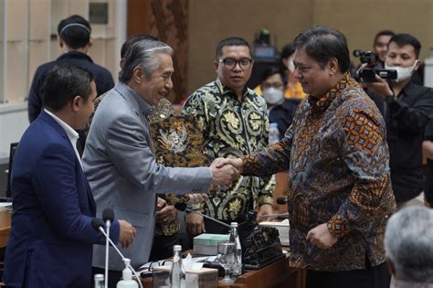 Badan Legislasi DPR RI Menyetujui RUU Penetapan Perpu Cipta Kerja