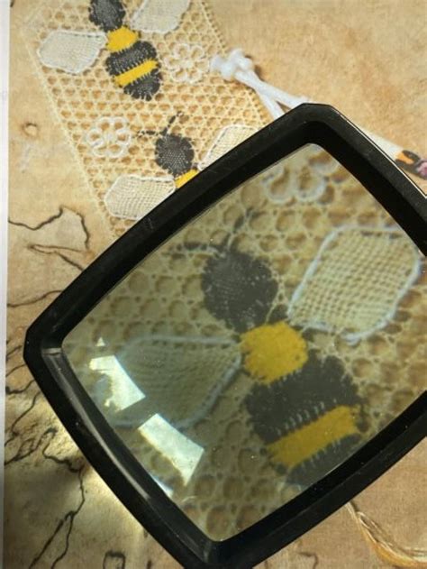 Magnifying Glass With Stand