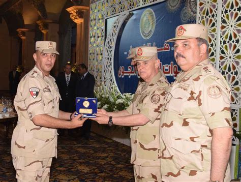 الفريق محمد فريد رئيس أركان حرب القوات المسلحة يشارك قوات الدفاع الجوى