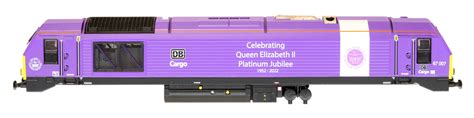 Dapol 2d 010 016 Class 67 Db Cargo Celebrating Queen Elizabeth Ii