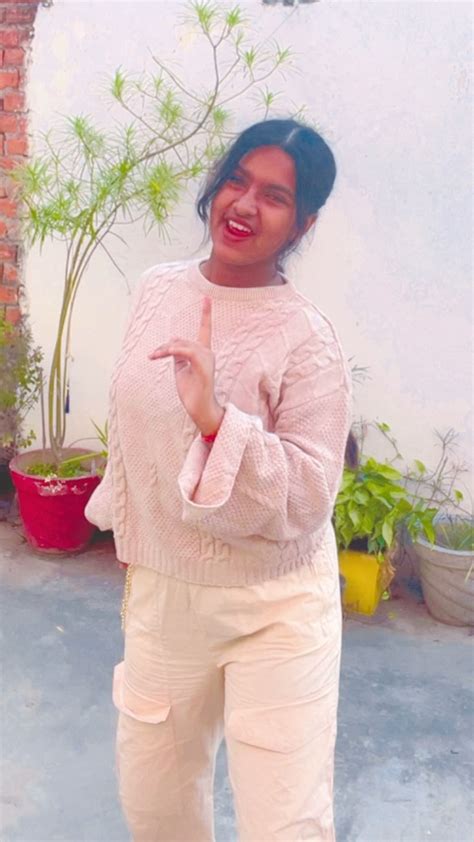 Kanishkasrivastava Happy Diwali 🪔 Dancerkanishka Trendingreels