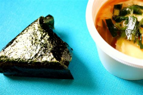 【ひるおび】強いからだ作るおにぎりレシピ！川端理香さんがかにかまとコーンのおにぎりの作り方を紹介 さちゆのお気楽レシピ