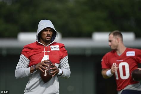 Attorney For Texans Deshaun Watson Says His Client Talked To Fbi About