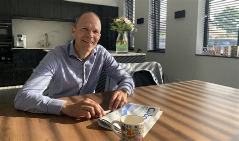 Aan De Keukentafel Met Bas Moens