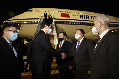 БНХАУ ын БХАТИХ ын Байнгын хорооны дарга Ли Жаньшу албан ёсны айлчлал хийхээр хүрэлцэн ирлээ