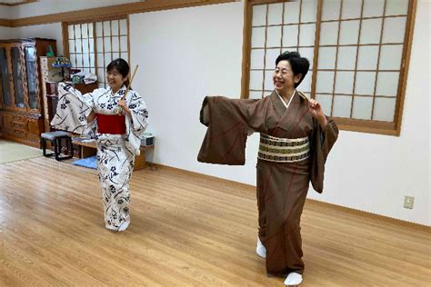 【福岡・福岡市・日本舞踊】着物を身に着け、踊りを通して触れる和心の世界（2時間～2時間半プラン） － クチコミやお得情報も みんトク みんとく