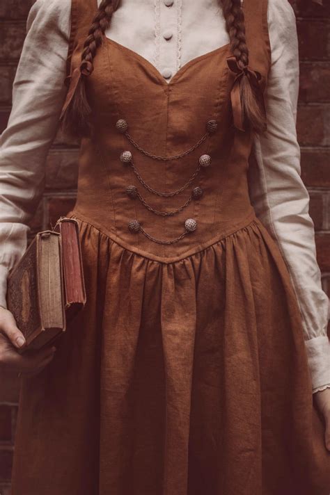 Evelyn Lookbook Revintaria