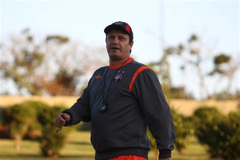 Adílson Batista Revelado Pelo Athletico Virou O Capitão América Bem