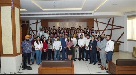 Priyanka Thakur On Linkedin Training Session
