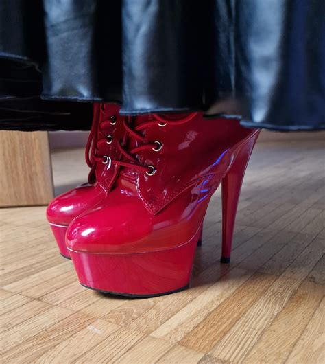 Lovin My Heels🥰 Rheelsfetishlove