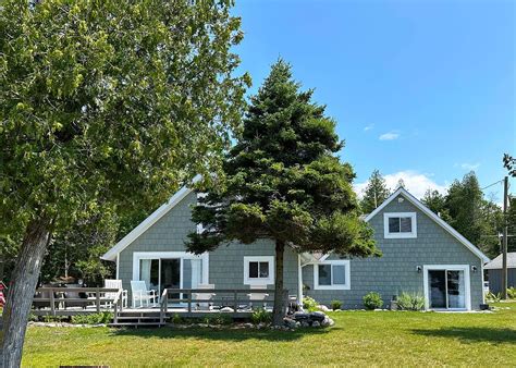 3750 N Saint Martins Point Hessel Mi 49745 Zillow