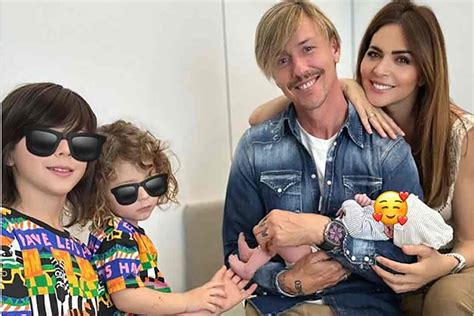 Guti Y Arantxa De Benito Abuelos De Su Primer Nieto Su Hija Zayra Ha