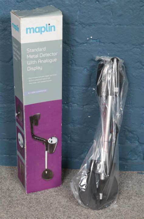 A Maplin Metal Detector With Analogue Display
