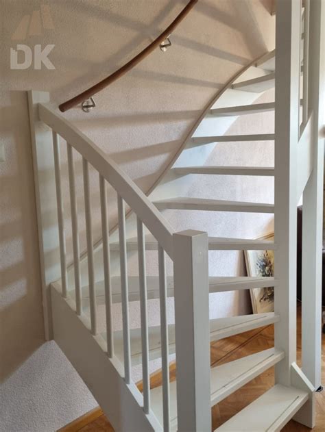 Soorten Houten Trappen Trap In Beeld Vuren Dubbelkwart Trap Met Balustrade De Kruijf