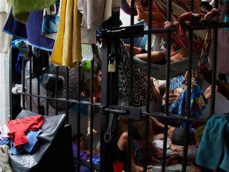 Grave Situación De Hacinamiento En Centros De Detención Temporal En