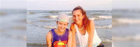 Condenada Tras Declararse Culpable De Incesto Por Casarse Con Su Madre Los Replicantes