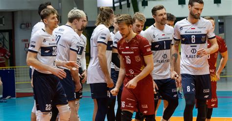 Polacy wygrali ale nie mogli świętować Winna najgłupsza zasada Przegląd Sportowy Onet