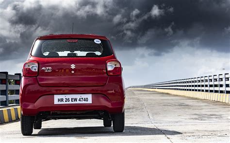 Maruti Suzuki Baleno Left View Maruti Suzuki Baleno Images