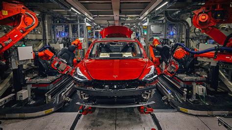 Cómo Se Fabrica Un Automóvil En Serie I Estampación Y Soldadura