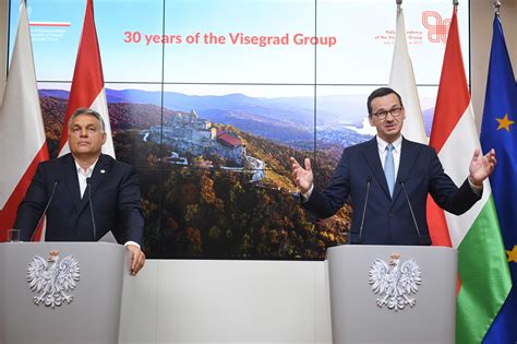 Morawiecki spotka się z Orbanem