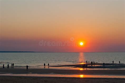 Romantic Tropical Sunset Stock Image Image Of Shadow