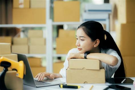 Premium Photo Asian Entrepreneur Online Businesss Owner Tired And