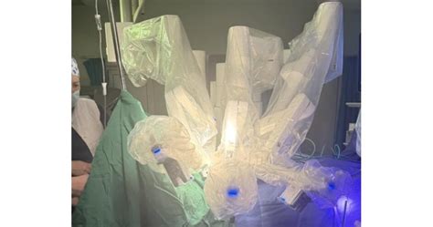 Първа роботизирана операция на рак на гърдата у нас Снимки 24 Здраве