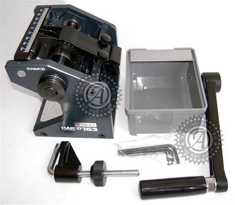 Устройство для обрезки и формовки выводов Hakko 153