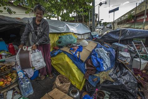 Capadocianas Governo Tarcísio faz programa para empregar moradores de