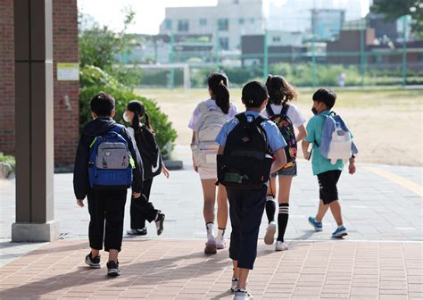 학부모 “아이 Xx에 똥 묻어 있어 가슴 찢어진다”…교사의 하소연 헤럴드경제