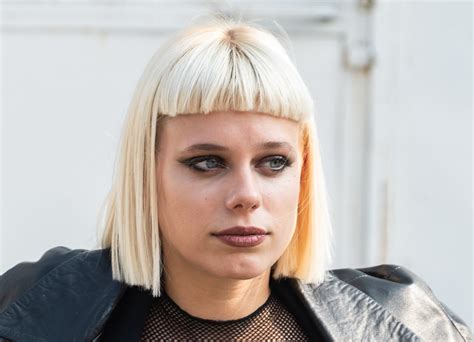 10 Examples Of Bad Bangs And How To Fix Hairstylecamp
