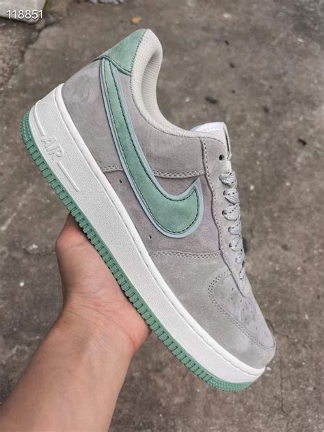 Laila Spor Adl Kullan C N N Nike Air Force Panosundaki Pin