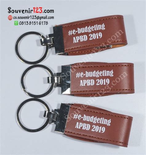 Usb Promosi Usb Kulit Gantungan Kunci Fdlt27 Untuk Badan Keuangan