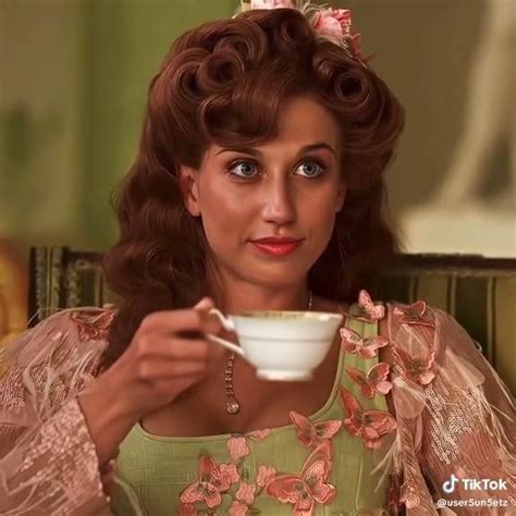 Philippa Featherington Icon Bridgerton 3 Season En 2024 Peinados