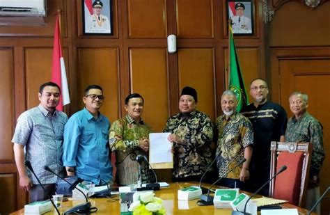 Jika Izin Tak Dicabut Api Jabar Ancam Gelar Aksi Tolak Patung Soekarno Suaraislam Id