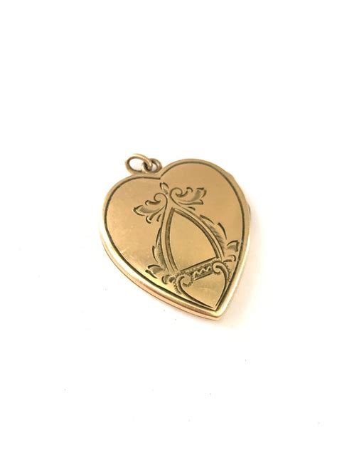 Vintage Heart Pendant Locket Gem