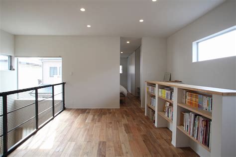 中庭と吹抜けで明るい家｜木造住宅×北向きの土地×シンプル 北向きの土地でも明るい重量木骨の家【大阪】｜重量木骨の家