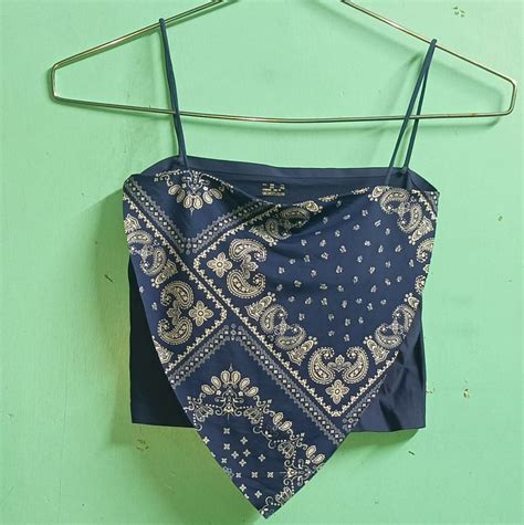 Tops Tunics A Sexy Crop Top Freeup